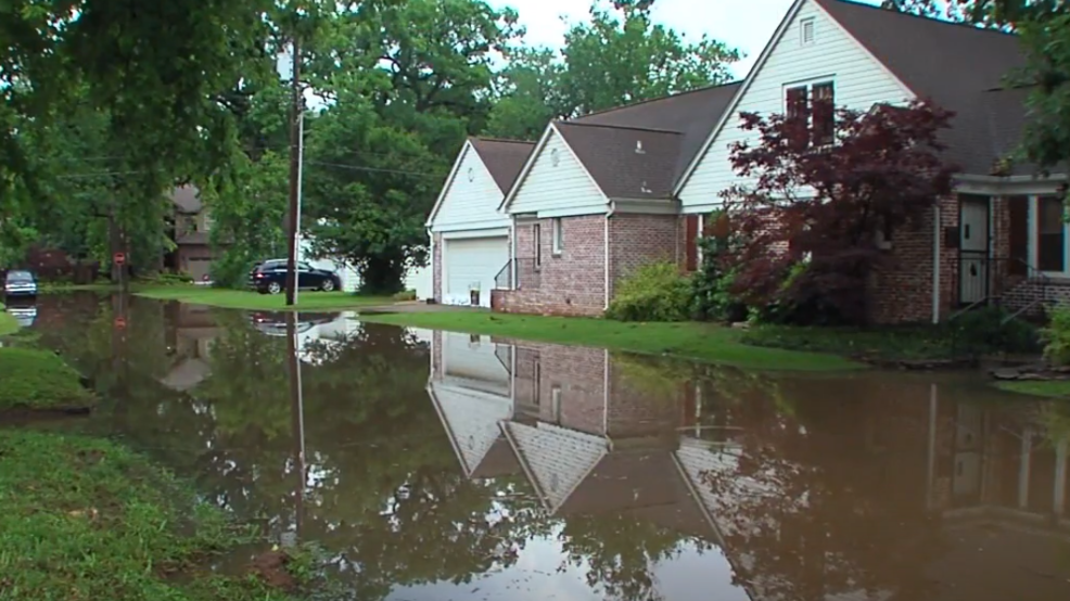 Maple Ridge experiences street flooding | KTUL
