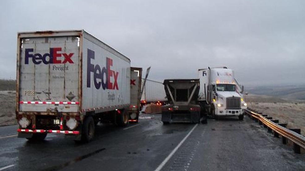 Icy conditions cause FedEx truck crash on I-84 near Pendleton | KATU
